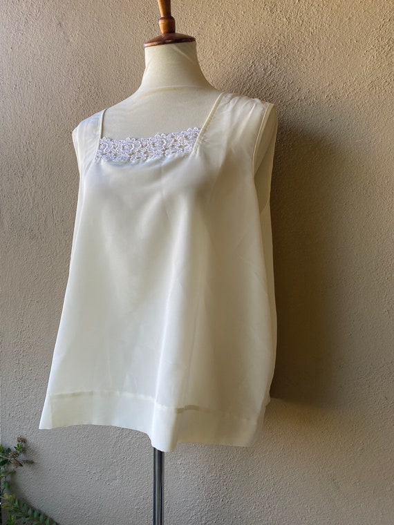 Ivory Tunic - Gem