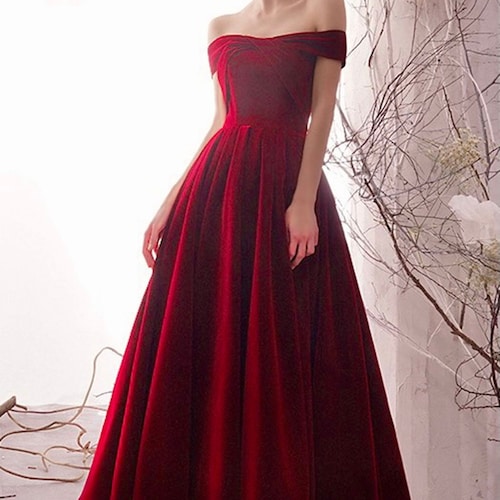Red Velvet Long Prom Dress Simple Evening Gown On Luulla | atelier-yuwa ...