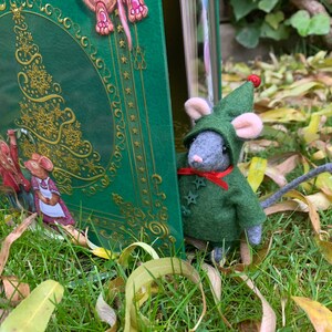 Elf Mouse Miniature - Etsy