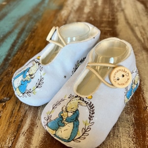 Peter Rabbit and Mum Baby Shoes - Several Sizes - Etsy