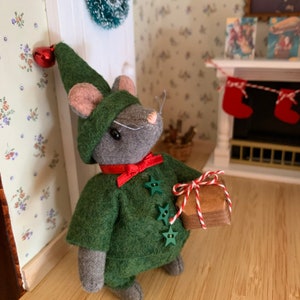 Elf Mouse Miniature - Etsy