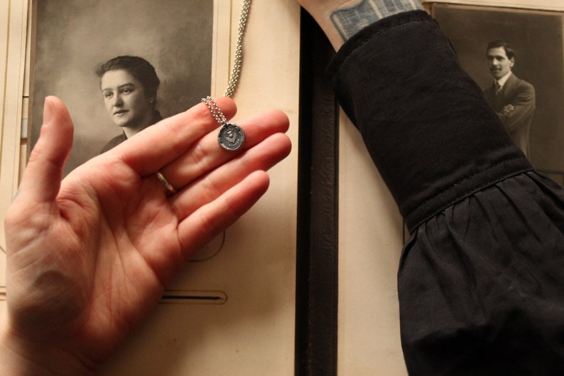 Dinna Forget Wax Seal Pendant Made Using a 1800s Fob Stamp - Etsy