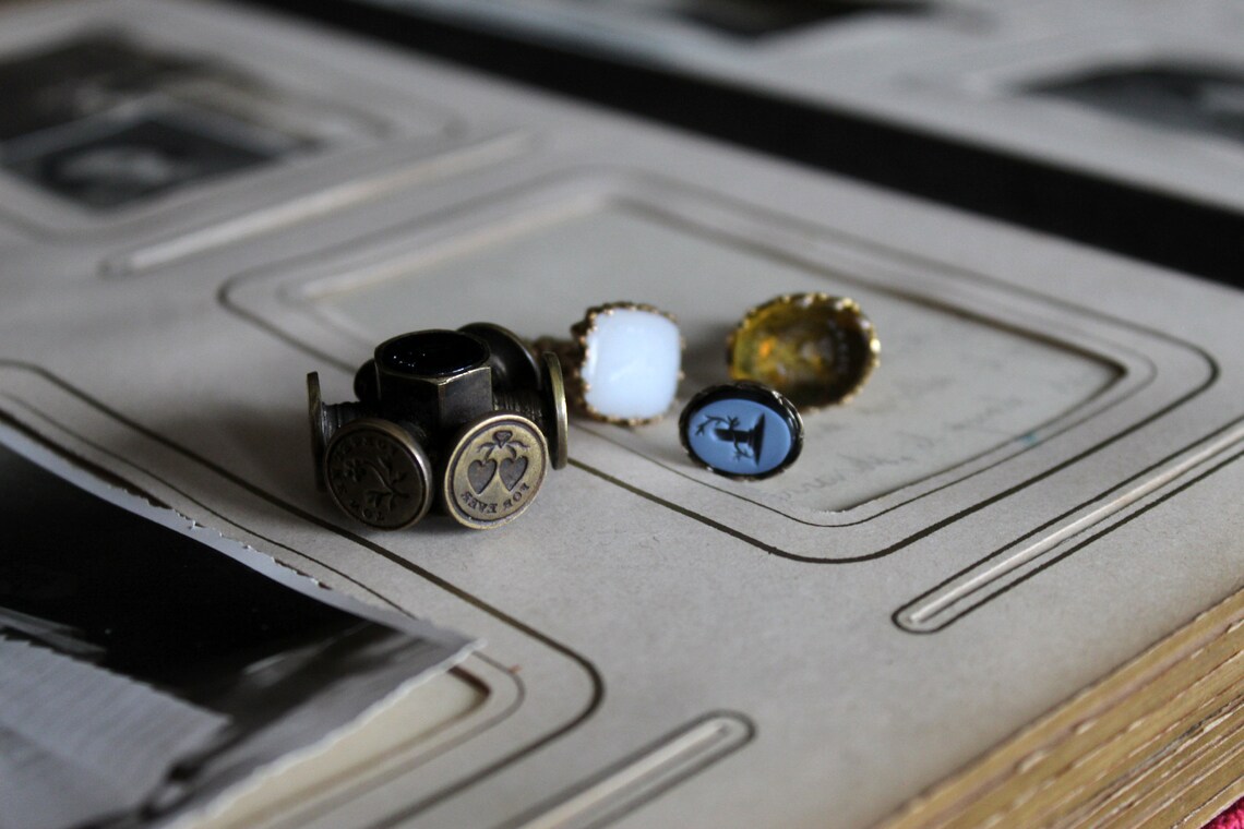 Dinna Forget Wax Seal Pendant Made Using a 1800s Fob Stamp - Etsy