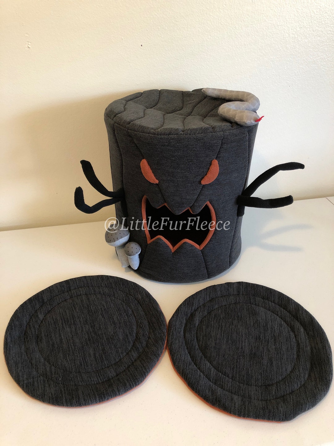 Haunted Tree Stump House, Made to Order W/two Potty Pads for Guinea ...