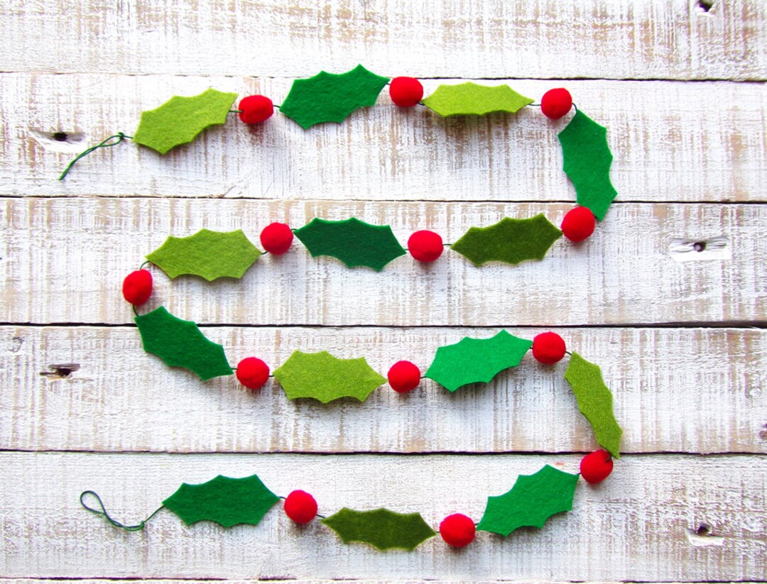 Handmade Felt Christmas Holly Garland, Christmas Mantle Decor ...