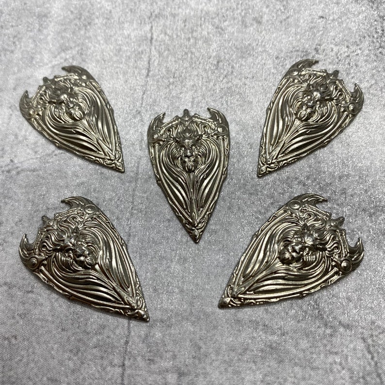 Custom Azeroth Knight Shield Lion Head Metallic Lot for Minifigures ...