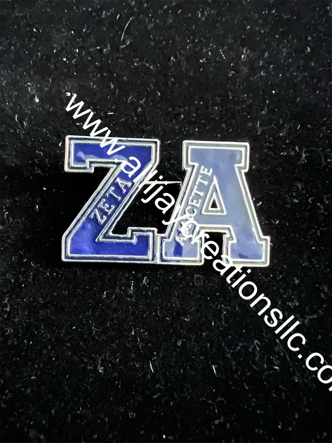 Zeta Amicette Brooch - Etsy