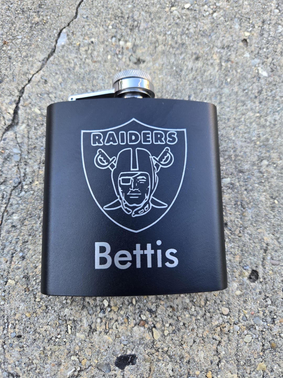Las Vegas Raiders Flask, NFL Flask, Personalized Raiders Gift, Raiders ...