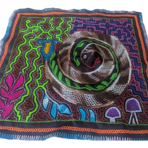 COSMIC SNAKE SPIRIT Shipibo Altar Embroidery Cloth Handmade Spiritual ...