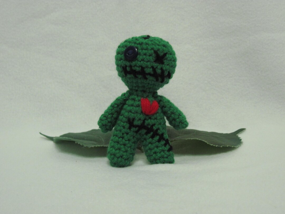 Voodoo Doll, Green Voodoo Doll, Cute Voodoo Amigurumi, Blue Eye Voodoo ...
