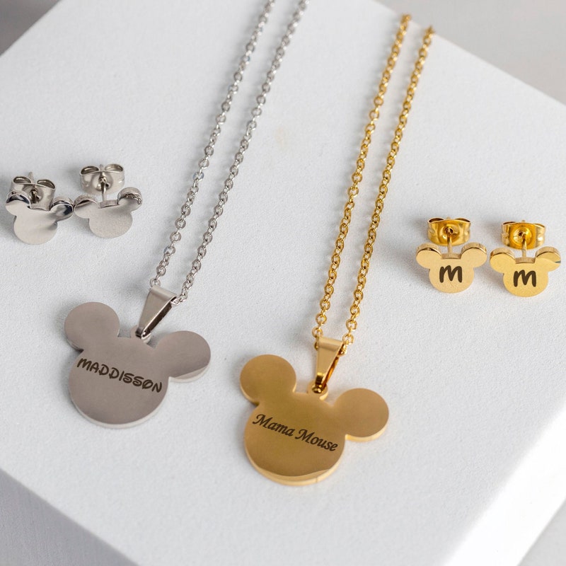 Minnie Mouse Name Necklace - Etsy