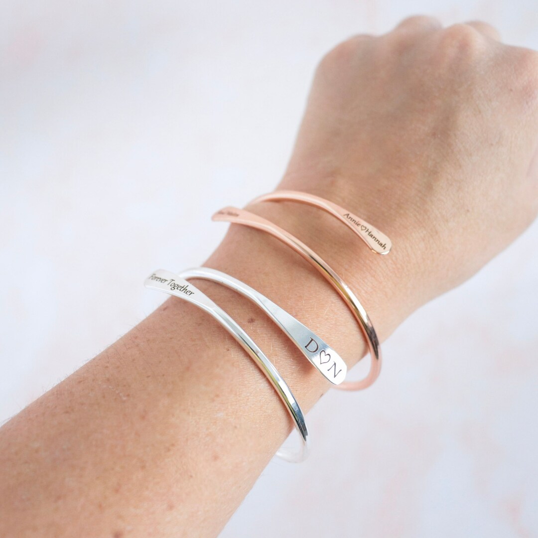 Custom Engraved Bracelet for Women, Personalized Name Bar Bracelet ...