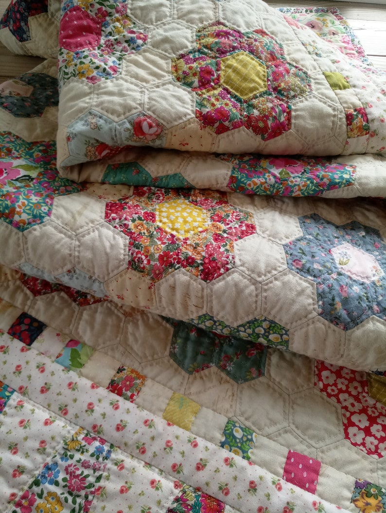 Flower Quilt Handmade Patchwork Quilt Modern Rustic Quilt - Etsy
