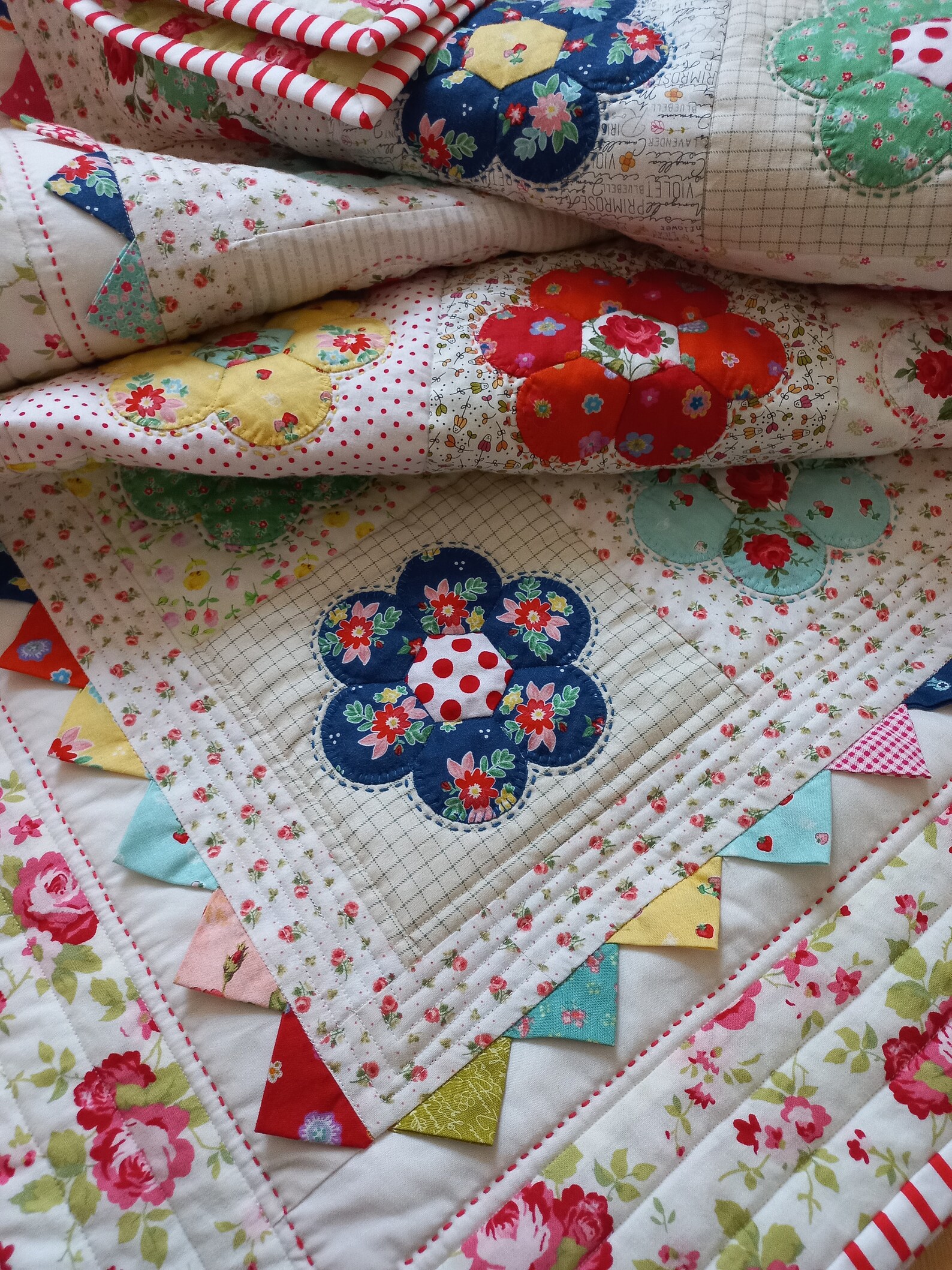 Flower Quilt Handmade Patchwork Quilt Modern Big Size Quilt - Etsy