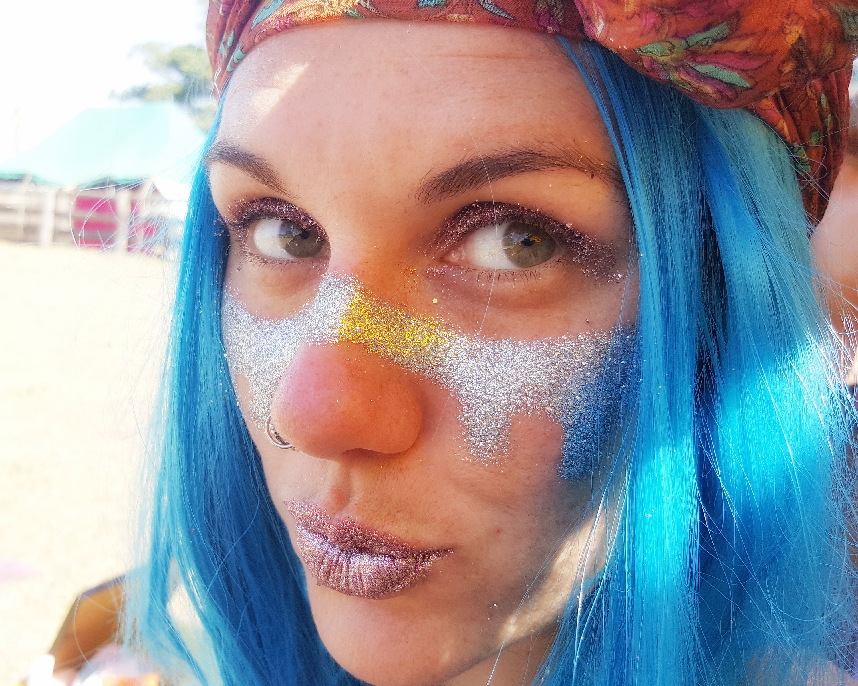 SILVER BIO GLITTER - Fine Grain Biodegradable Glitter - Festival ...