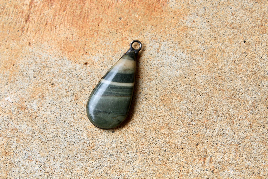 Medium Elongated Ricolite Serpentine Pendant - Etsy