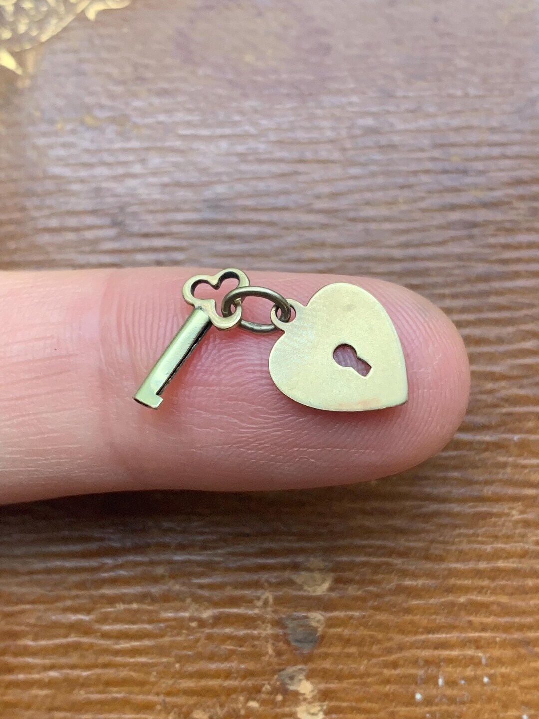 Vintage 10K Gold Key Heart Lock Pendant - Etsy