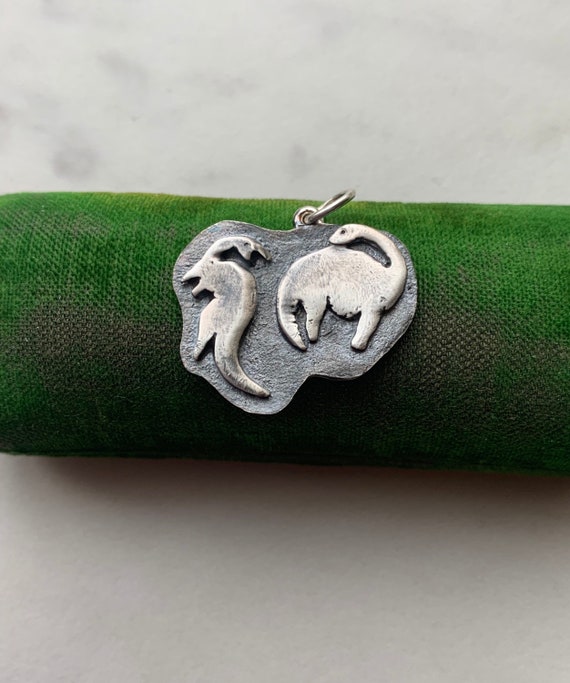 Vintage silver dino dinosaur - Gem