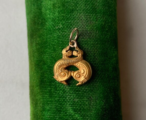Antique 10K 14K 585 Yellow Gold Fish Entwined Sea Cre… - Gem