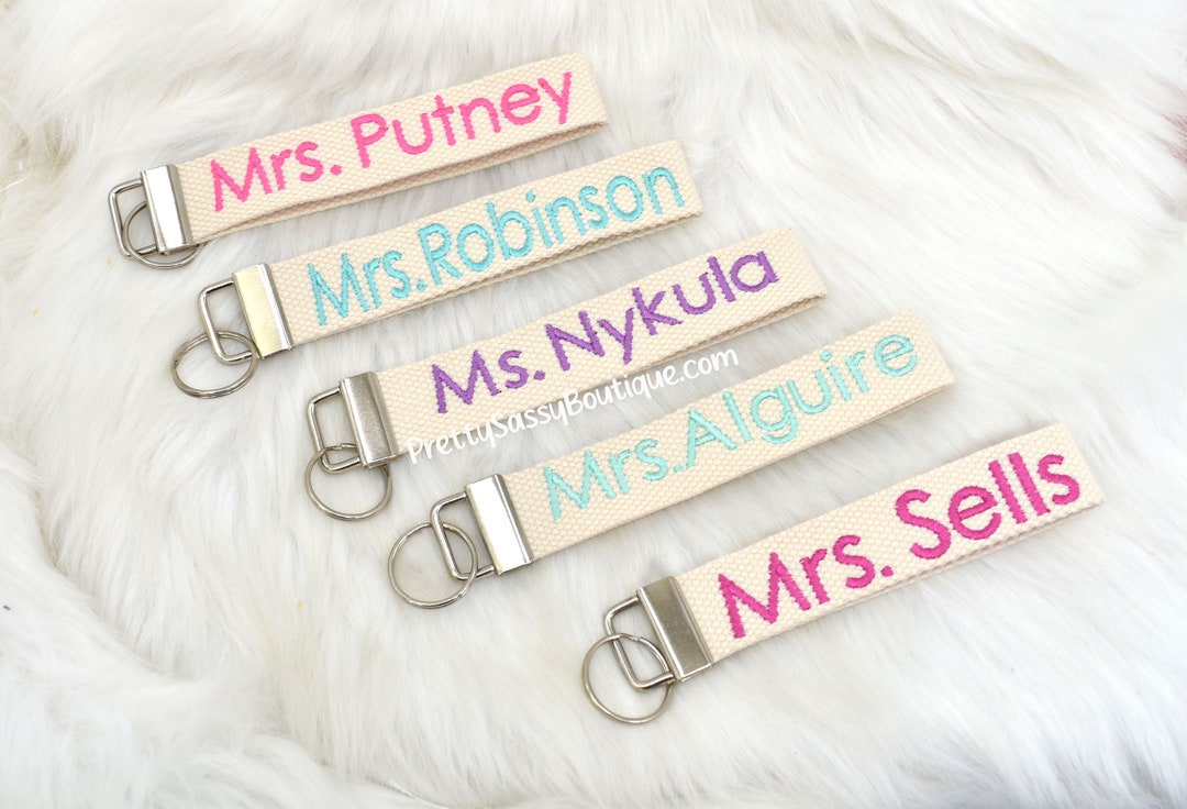 Multicolor Personalized Name Tag, Custom Tag, Key Chain, Pink Bag Name ...