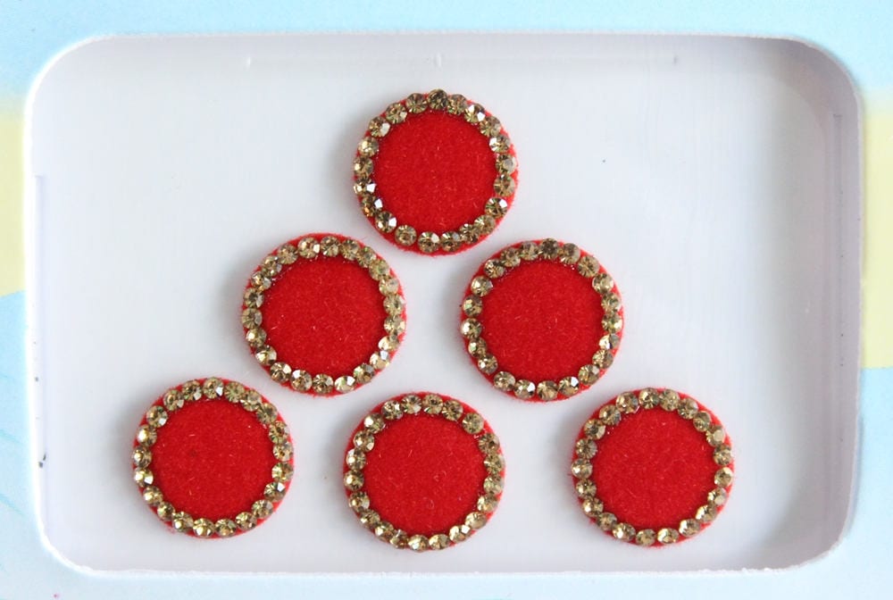 Bridal Red Round Bindis with Gold Stone Outline Round | Etsy