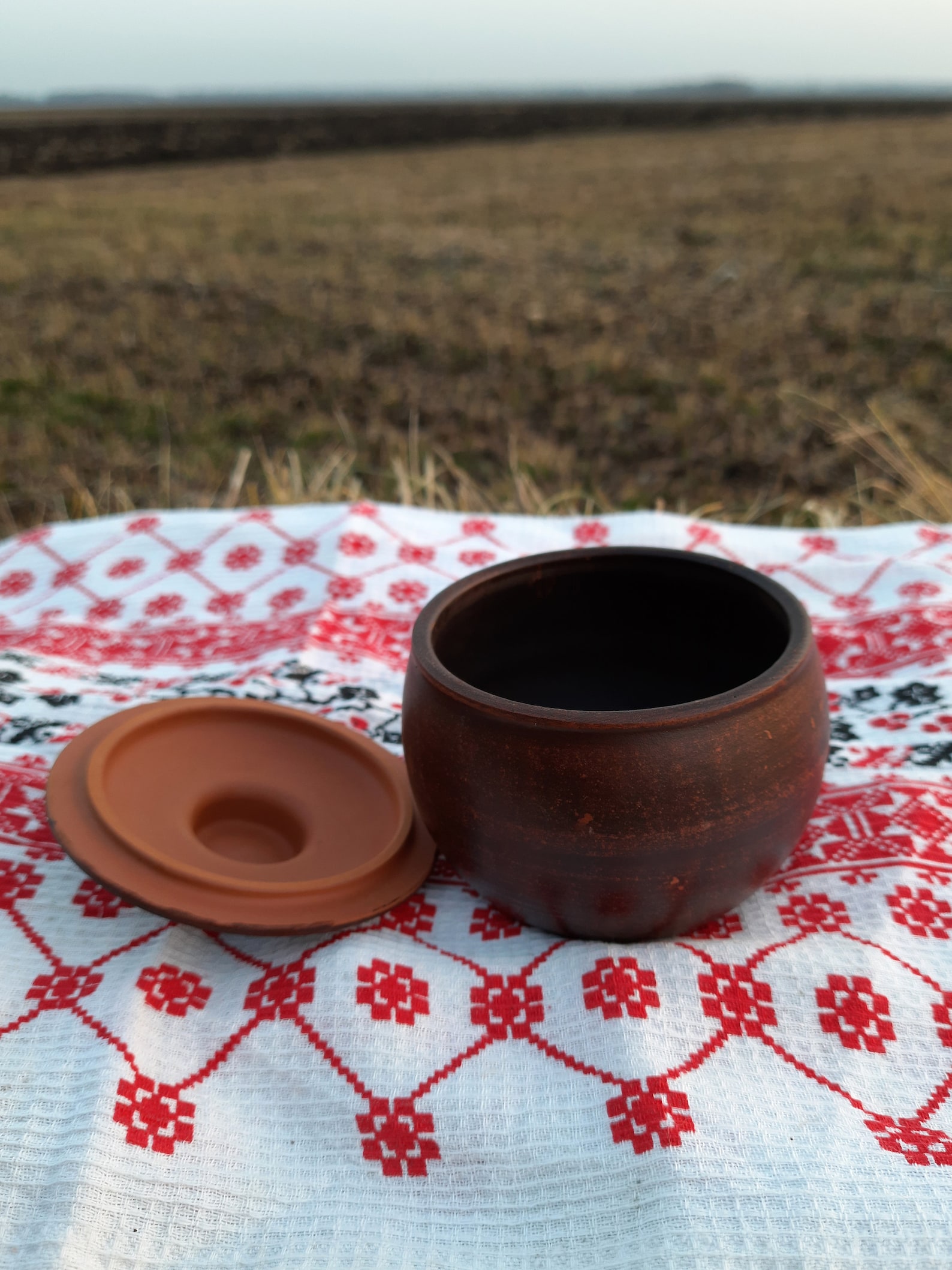 Small Ceramic Baking Pot with Lid Pottery Clay Kitchen decor | Etsy