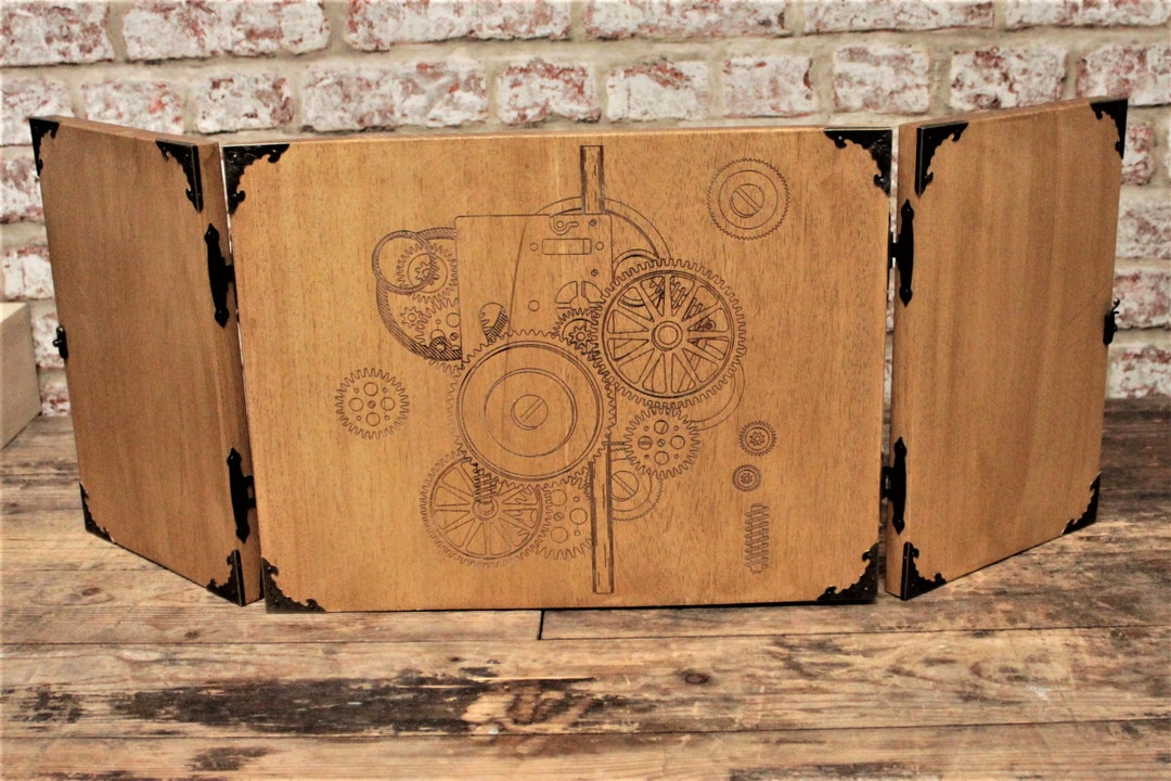Steampunk DM Screen | Wooden Dungeon Master Screen | Steampunk Design ...