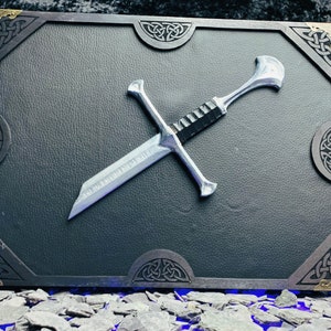 The DM Screen of Shattered Blades | Dungeon Master Screen | D&D Dnd ...