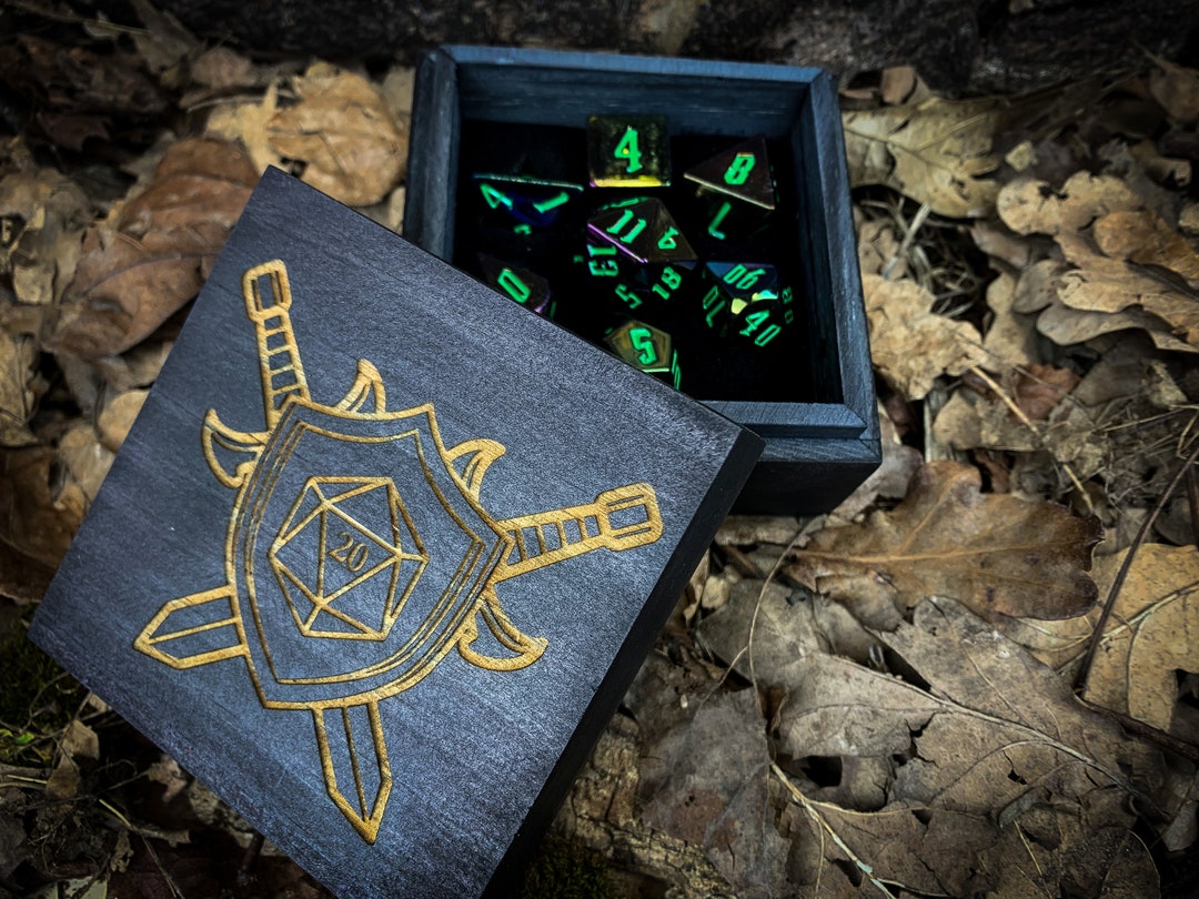 Iridescent Effect Dice Set in Polished Oak Gift Box D&D Polyhedral Dice ...