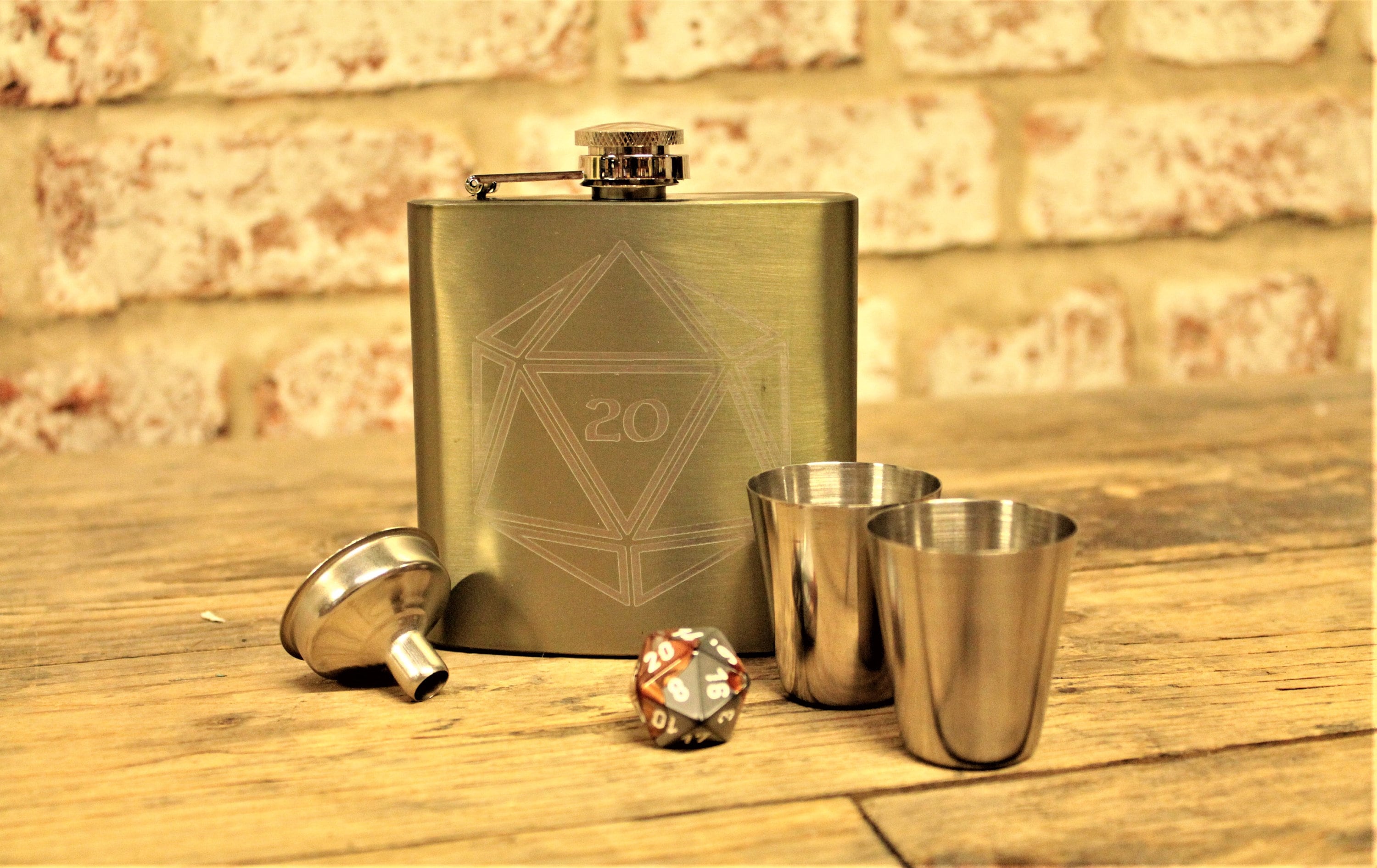 D20 Hip Flask Set RPG Gift Dungeons and Dragons Dnd Gift - Etsy UK