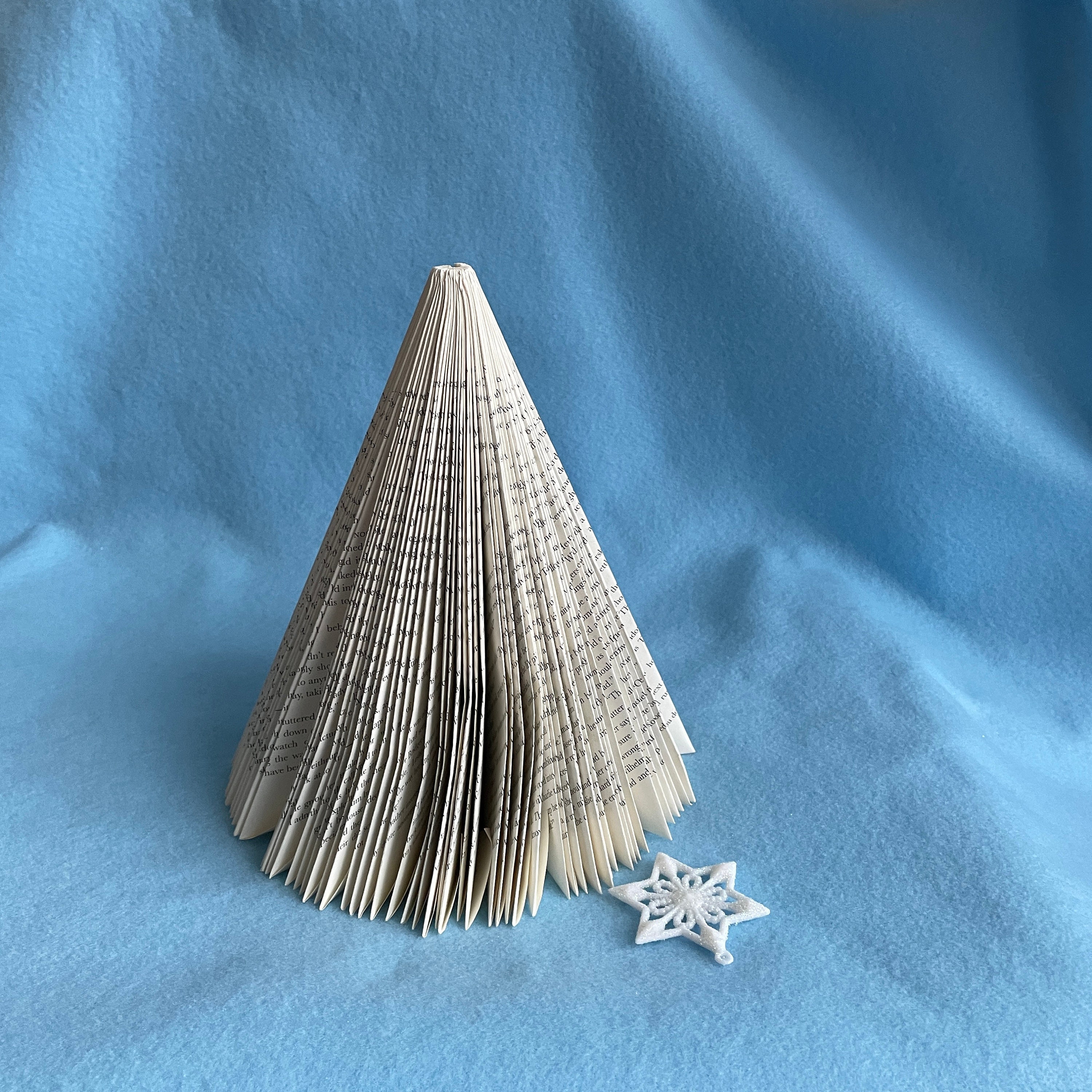 9 Folded Pages Recycled Paperback Book Christmas Tree Handmade 3D - Etsy