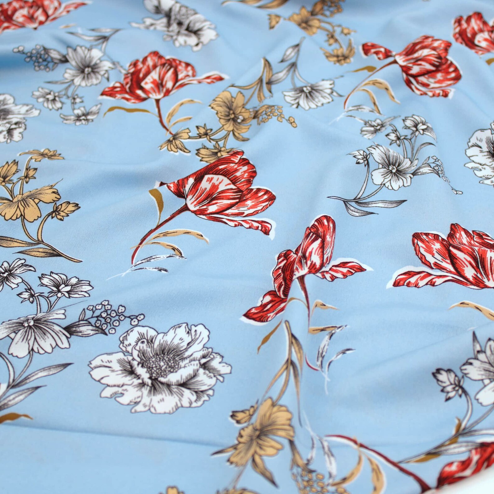 Susan Printed Woven Dressmaking Sewing Fabrics Soft Floral Animal ...