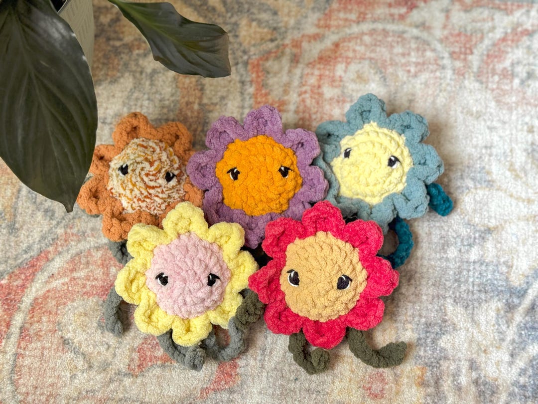 Crochet Baby Rattle Flower Plushy || Ready to Ship - Etsy