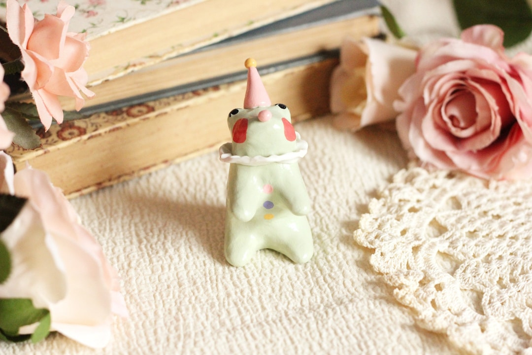Clyde the Clown Frog Figurine Polymer Clay Figurine - Etsy
