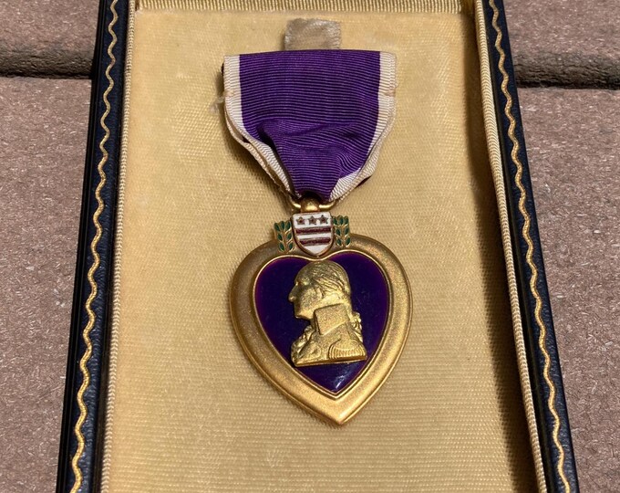 WW2 US Government Issued Army Purple Heart Medal W/ Case - Etsy
