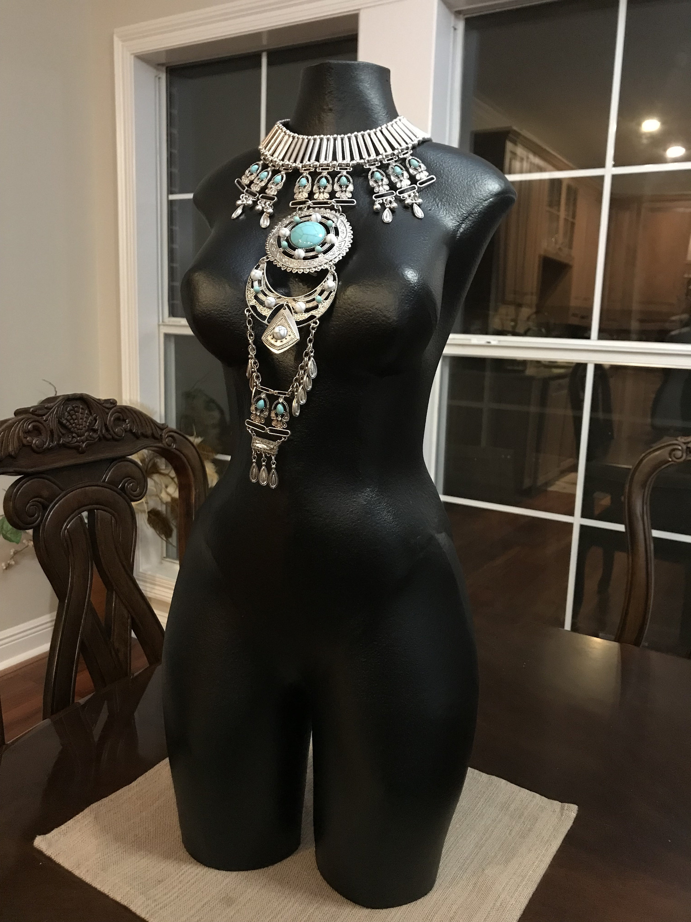 Mid Thigh Female Form Pattern for EVA Foam Crafting, Cosplay, Display ...