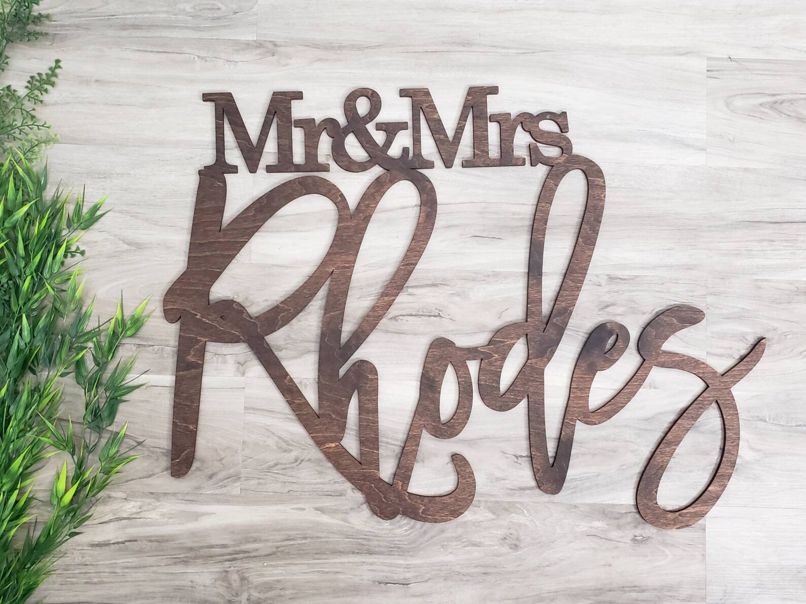 Mr and Mrs Sign Custom Last Name Sign Personalized Family | Etsy