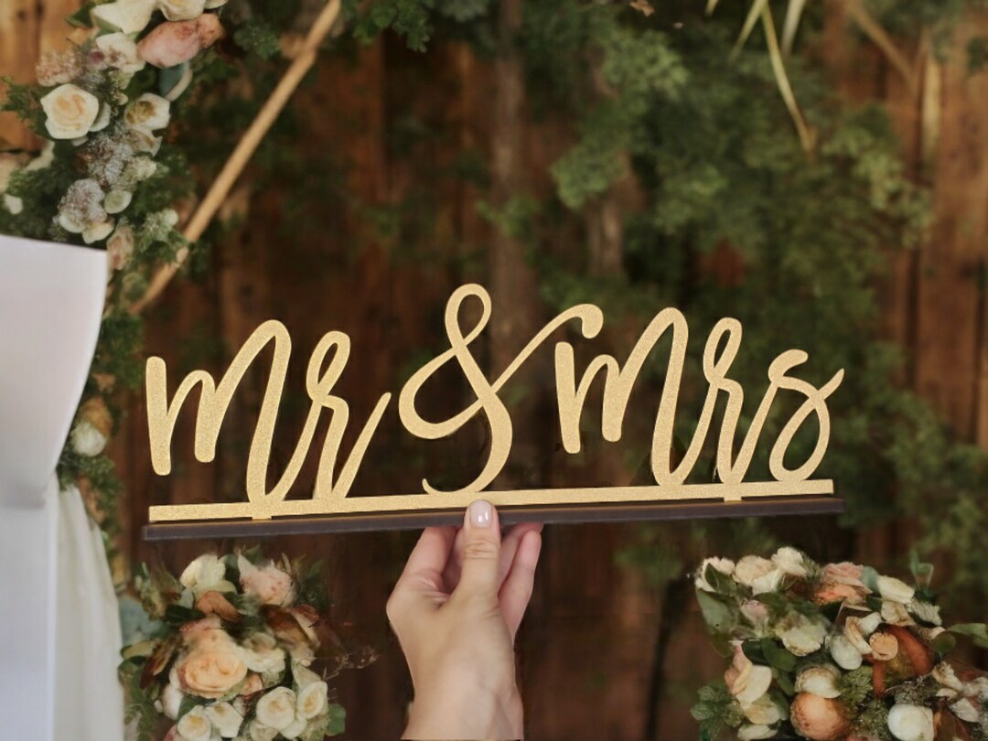 Mr. & Mrs. Head Table Sign | Top Table - Etsy