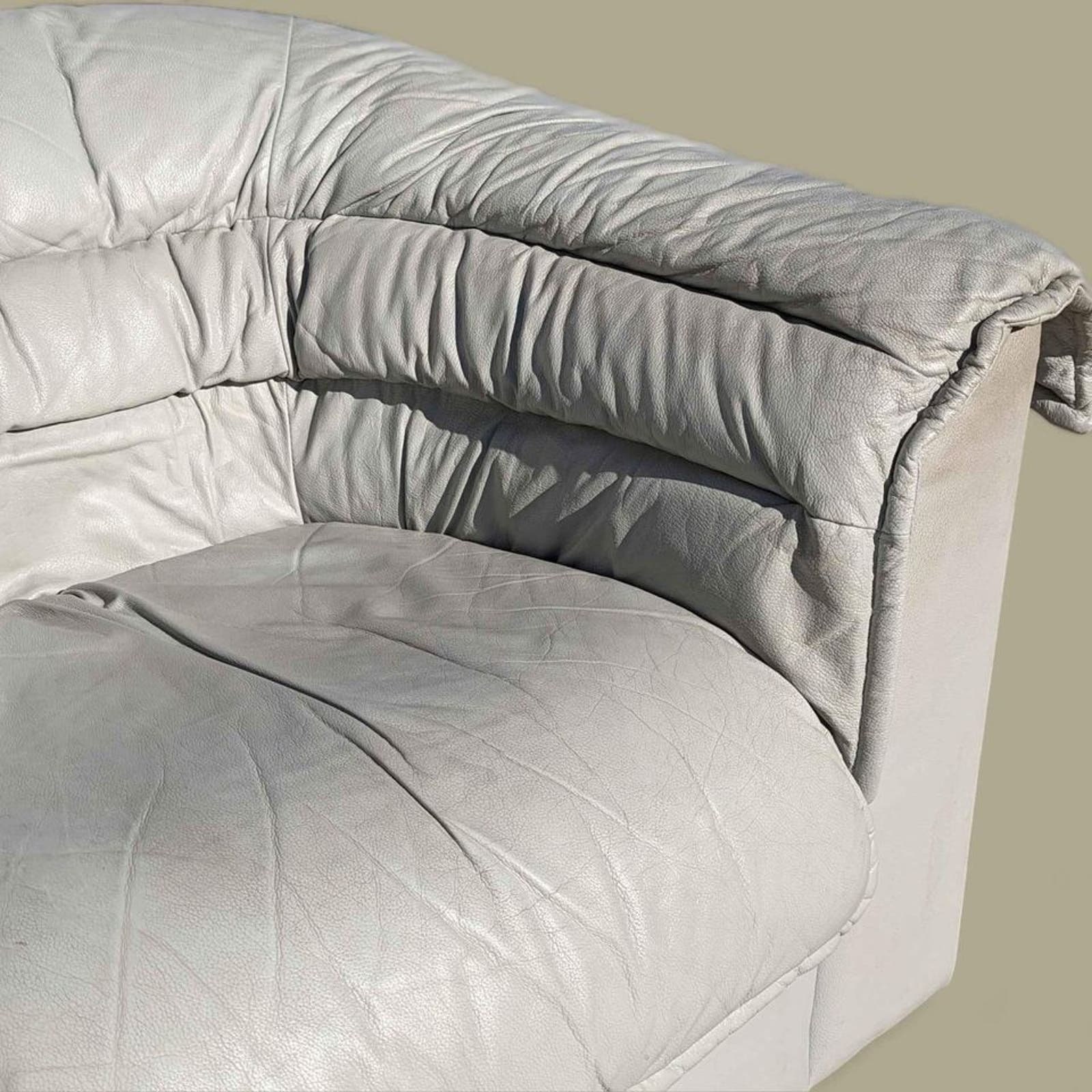 Natuzzi Leather Lounge Chair, Italian, Made in Italy, Postmodern, Light ...