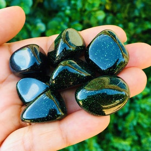 GREEN Goldstone Crystal (1) Sand Stone Glitter Beautiful TUMBLED Green ...