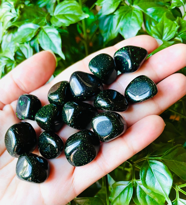 GREEN Goldstone Crystal 1 Sand Stone Glitter Beautiful | Etsy