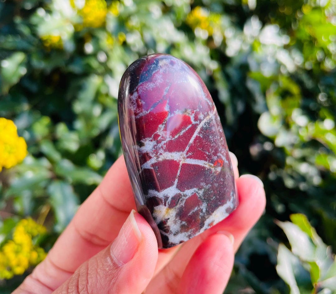 Blood Jade Stone (59.02G) Smooth Free Form Blood Jade Crystal, Ultra ...