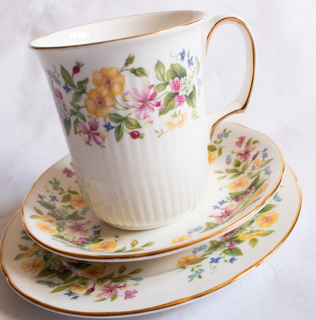 Colclough Bone China Floral Pattern Teacup Trio, Vintage Colclough Bone ...