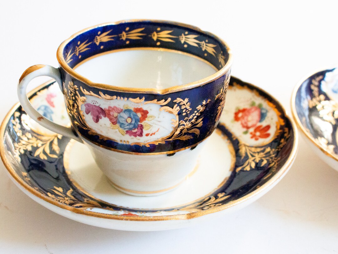 Vintage Imari Colours China Teacups and Saucers With Floral and Gilt ...