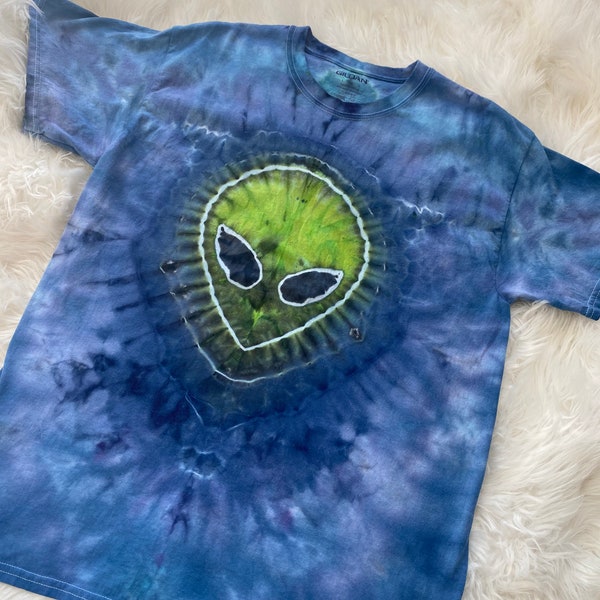 Alien Shirt - Etsy
