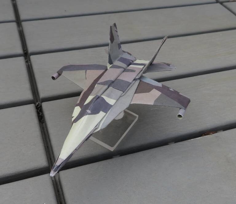 F-18 Origami Paper Airplane With Display Stand MODELFA180024 - Etsy Canada