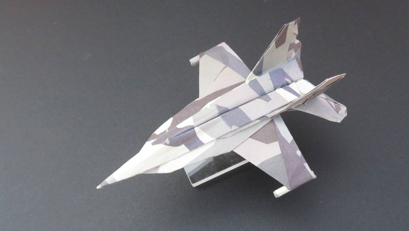 F-18 Origami Paper Airplane With Display Stand MODELFA180024 Topgun ...