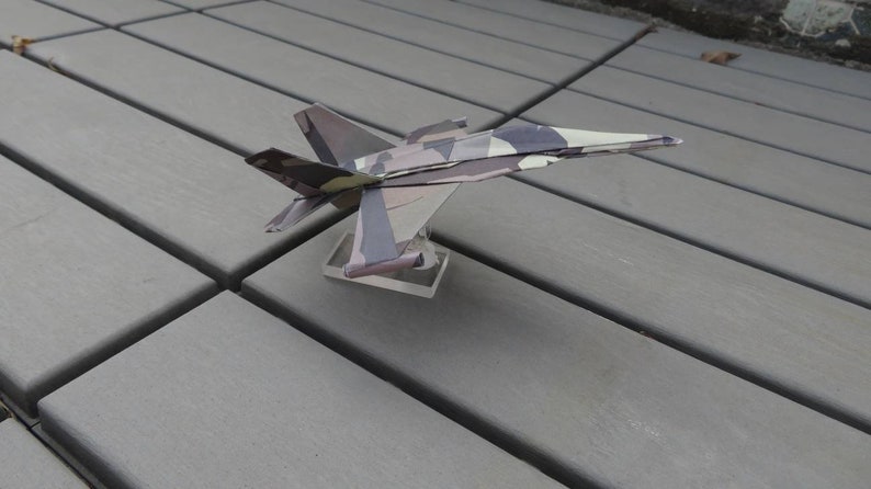 F-18 Origami Paper Airplane With Display Stand MODELFA180024 - Etsy Canada