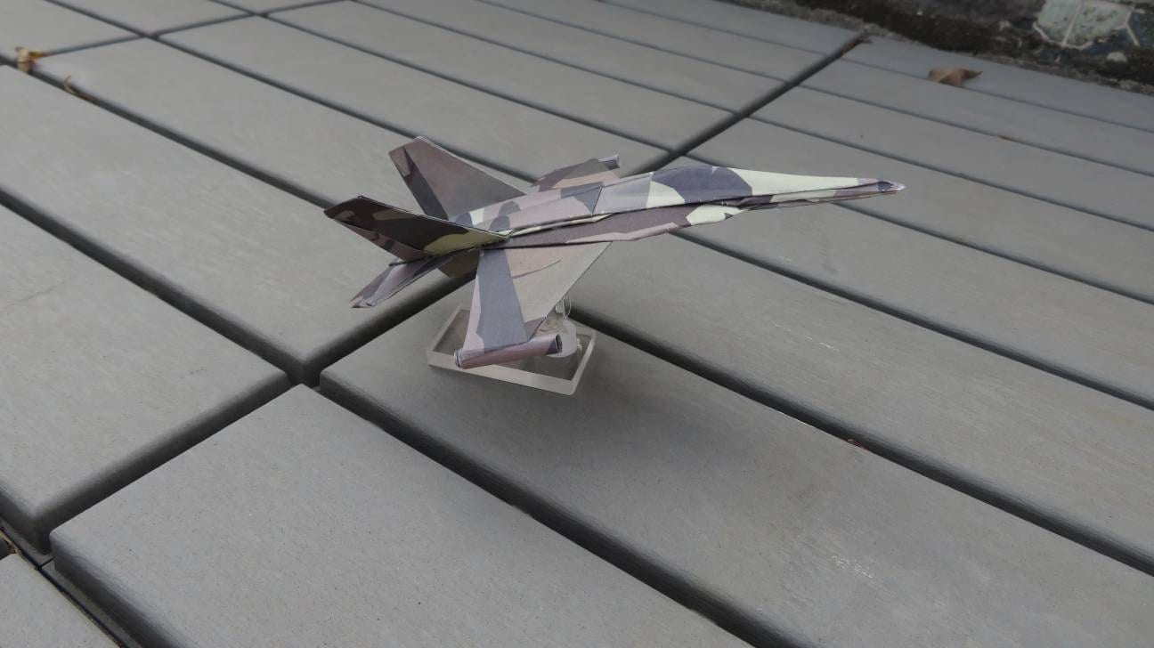 F-18 Origami Paper Airplane With Display Stand MODELFA180024 - Etsy Canada