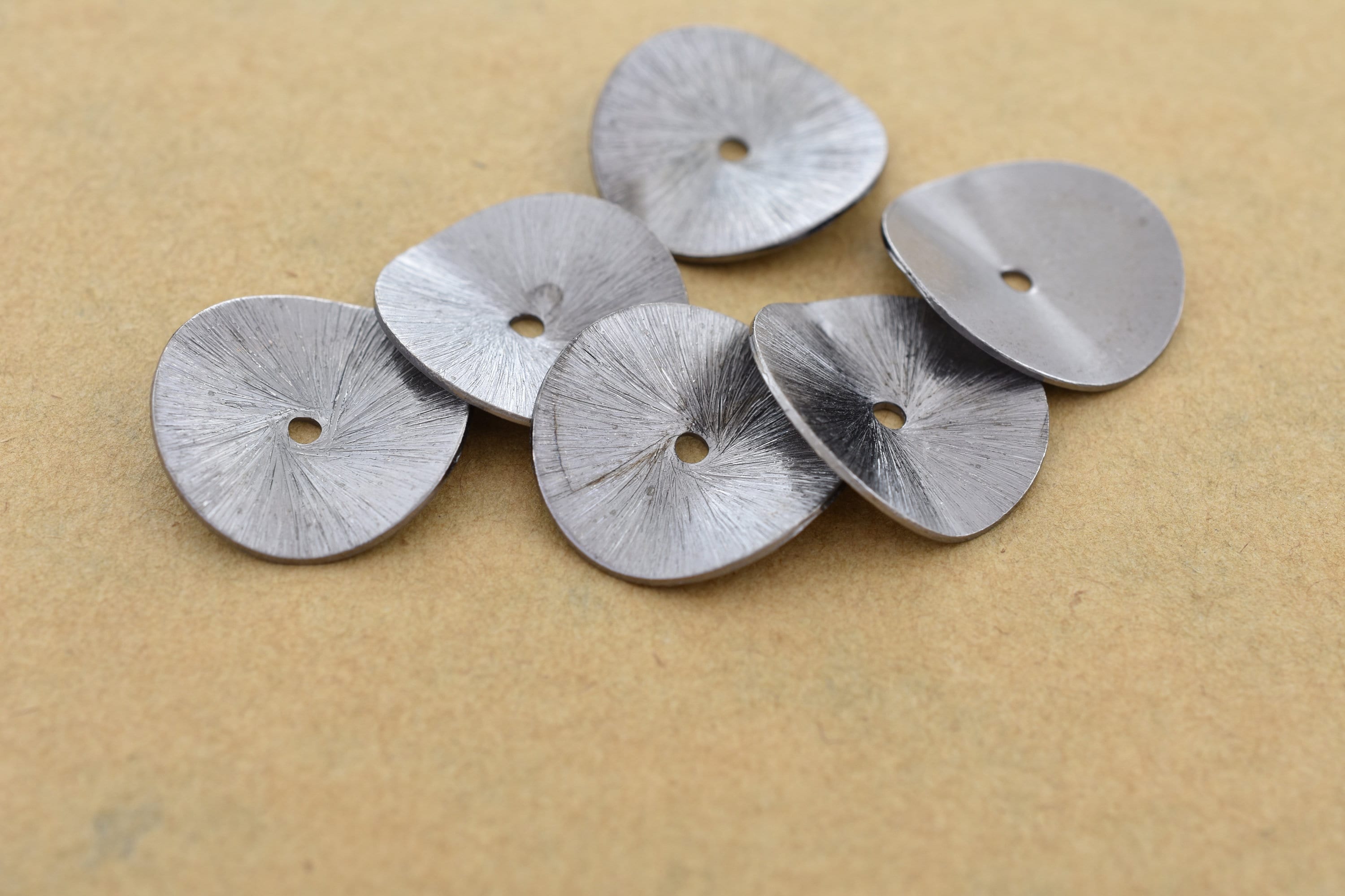 18mm 6pc Black Wavy Potato Chips Spacers Gunmetal Color Disk - Etsy